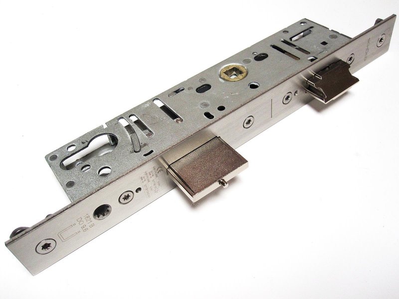 241714 Schüco RF-Panikschloss 1821 B DIN RS 40/92/9 F270x28 RV:3mm BKS ...